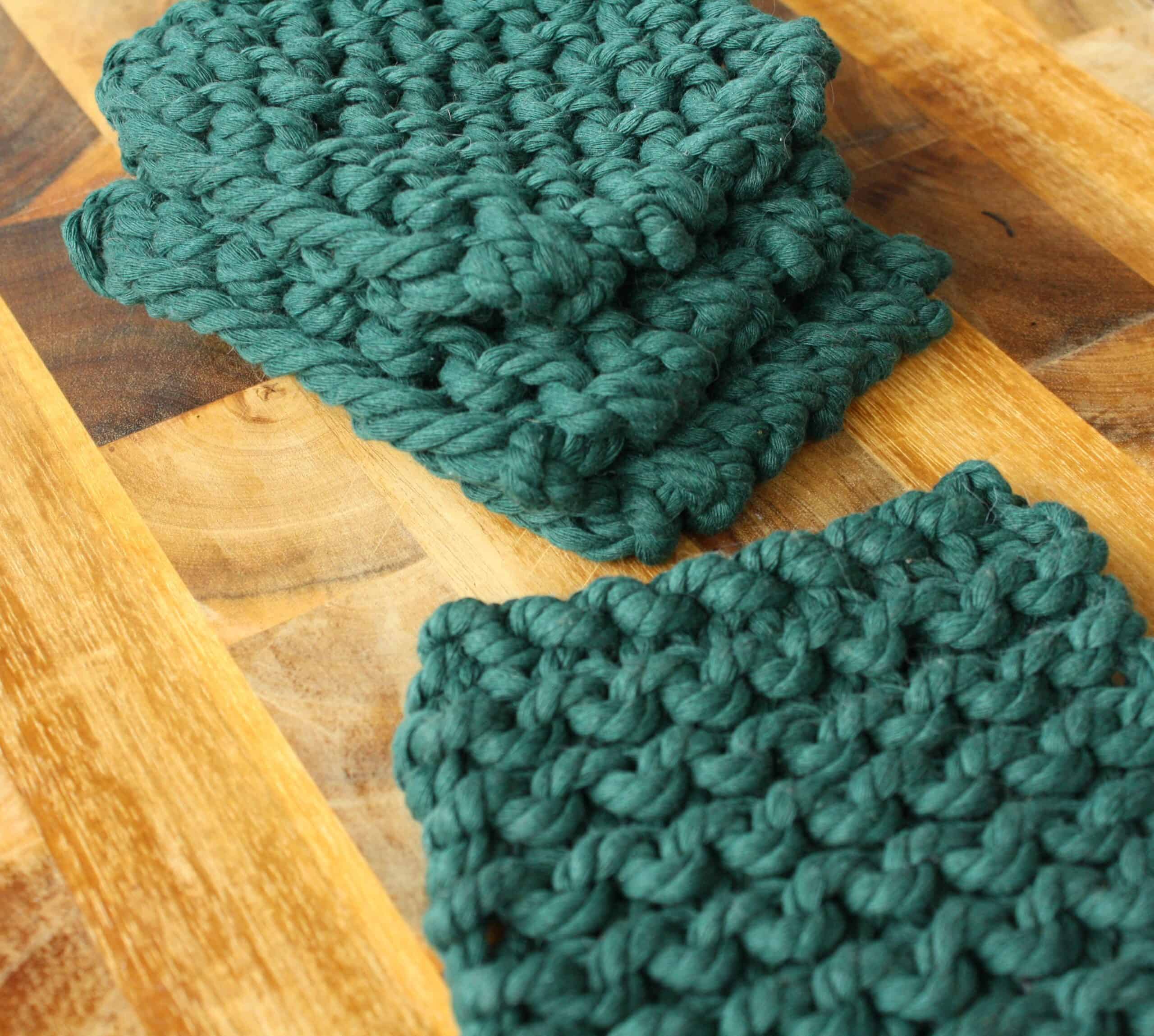 Free knitted coasters pattern, made from macrame rope