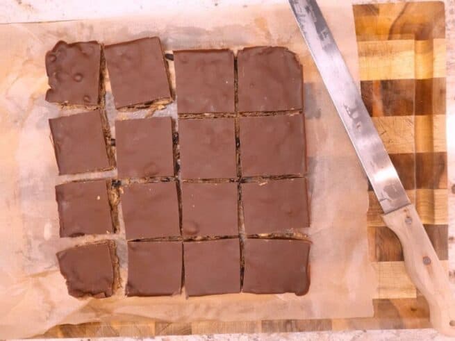 Easy Chocolate-Covered Digestive Biscuit Squares Recipe